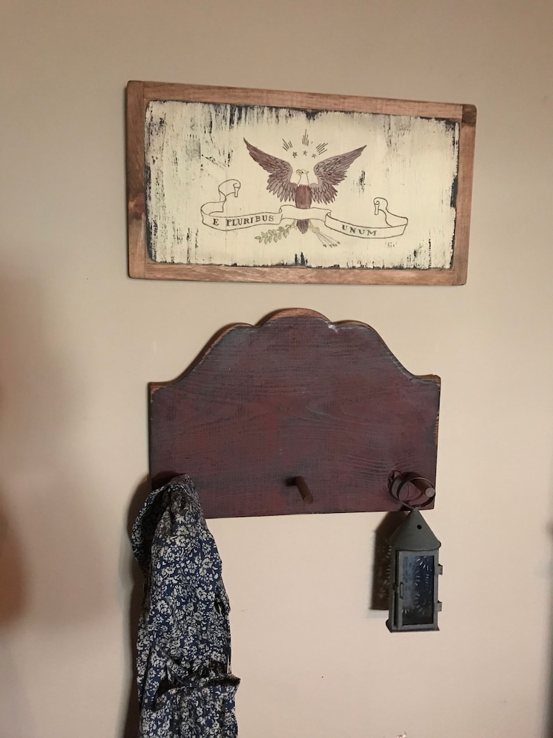 Primitive 3 Peg Scalloped Peg Rack - Etsy