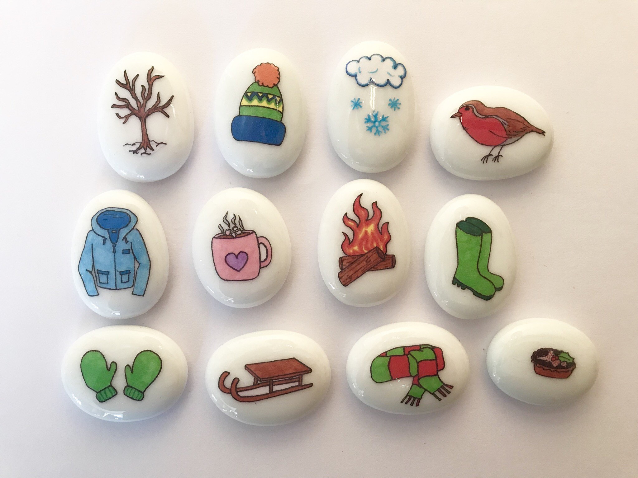 Winter, Christmas, Weather, Seasons, Stones, Pebbles, Robin, Gift ...