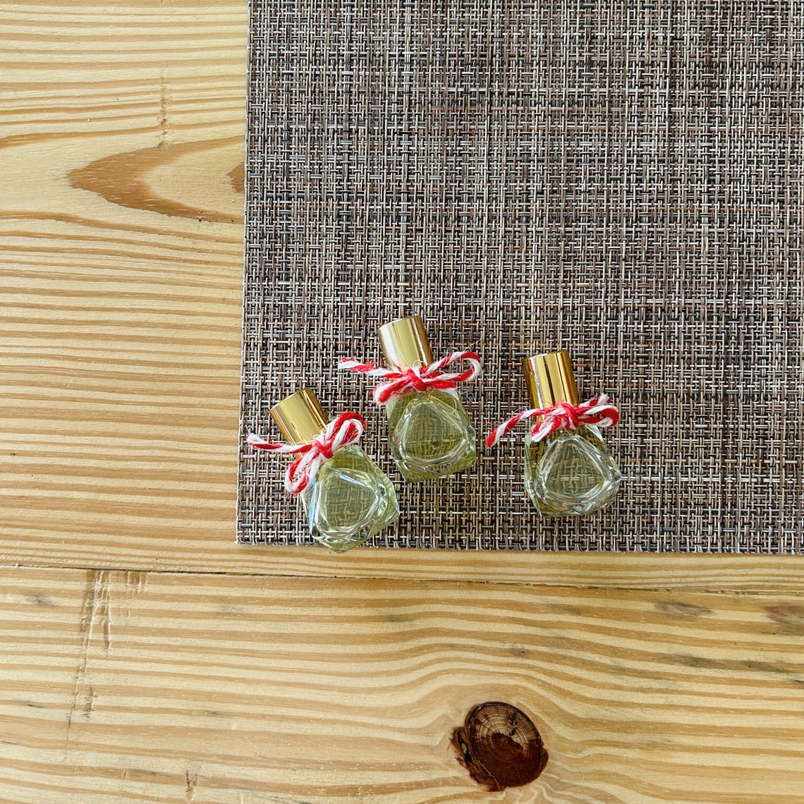 Mrs. Claus Clean Ingredient Mini Perfume Roller - Etsy