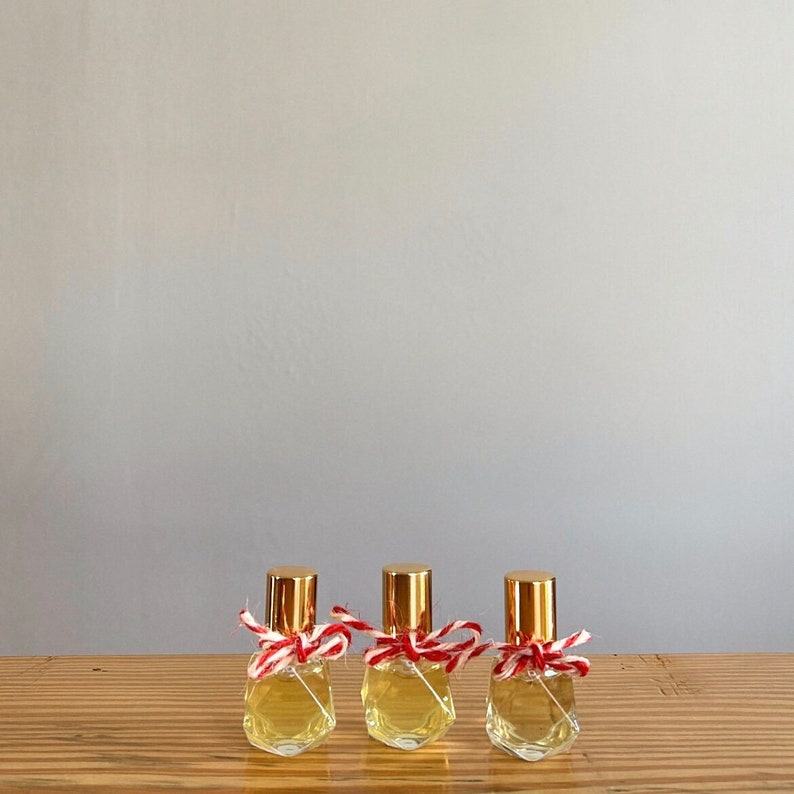Mrs. Claus Clean Ingredient Mini Perfume Roller - Etsy
