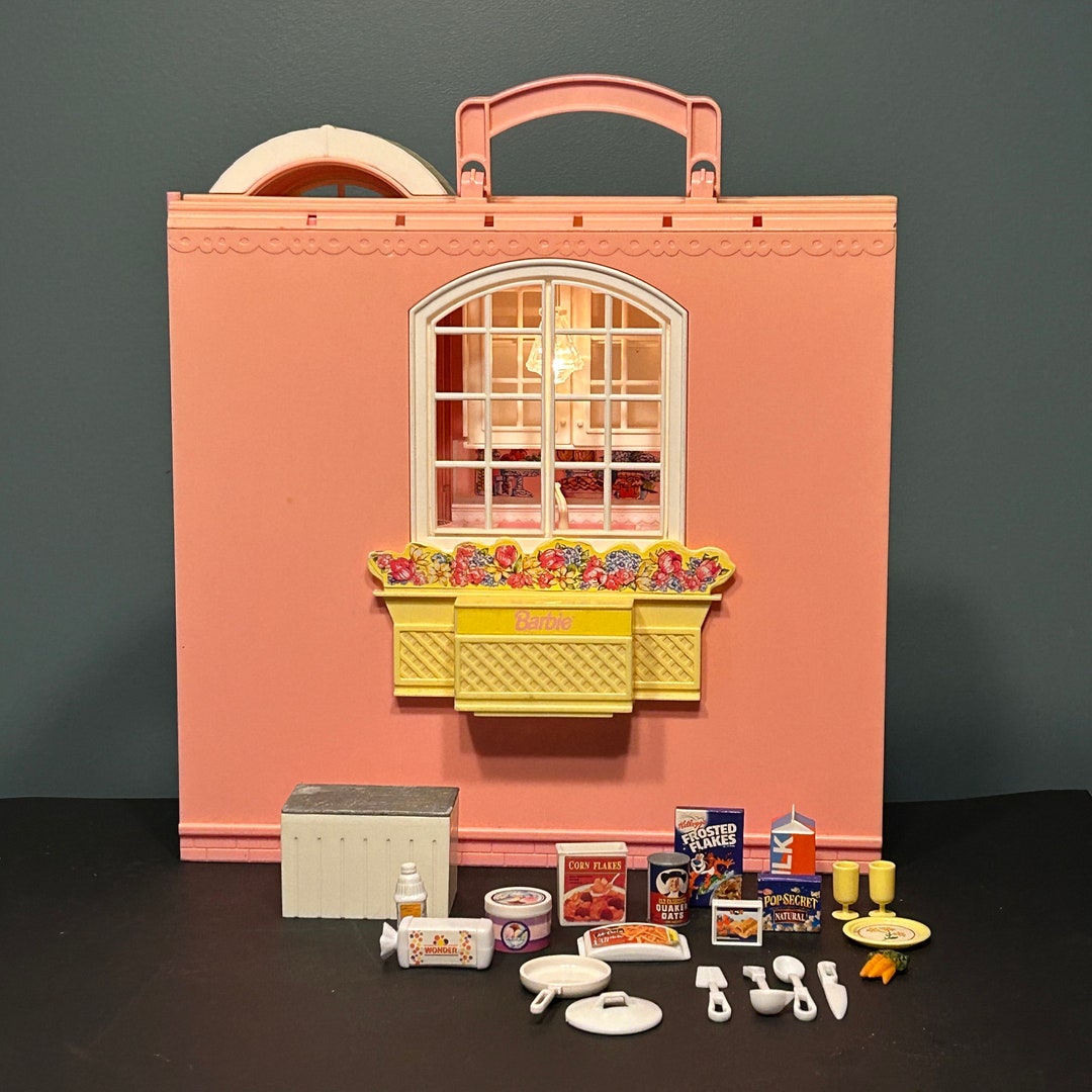 Folding Barbie Kitchen 1998 Barbie Magic Kitchen 18900 Folding Barbie ...