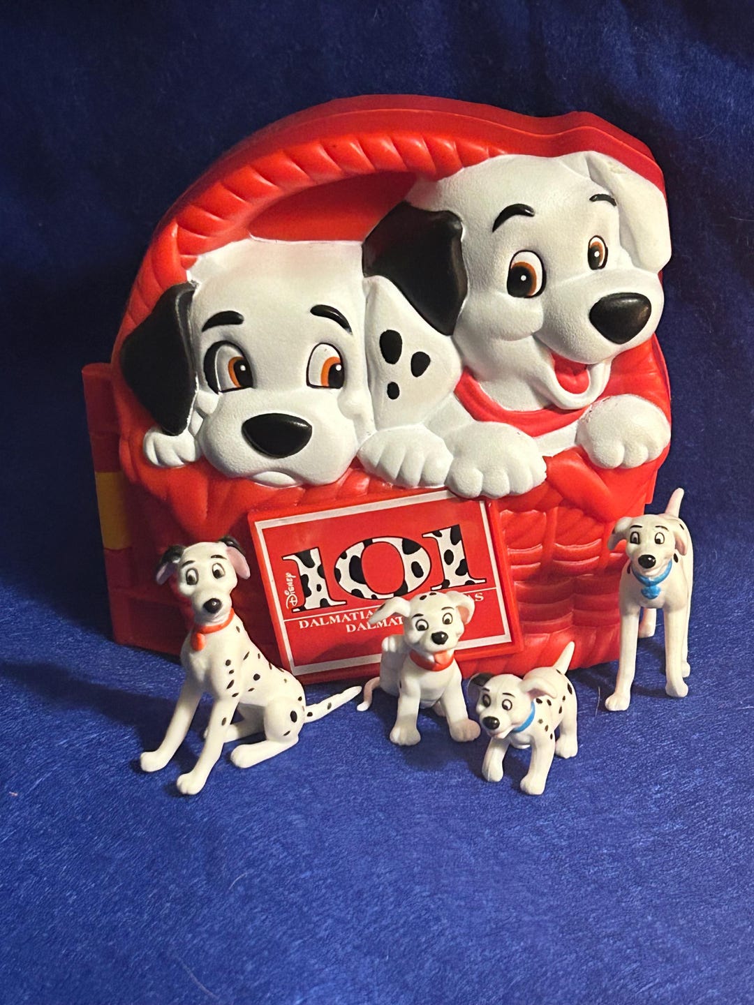 101 Dalmatians Colonel and Sargeant Disney’s 101 Dalmatians, Walt ...