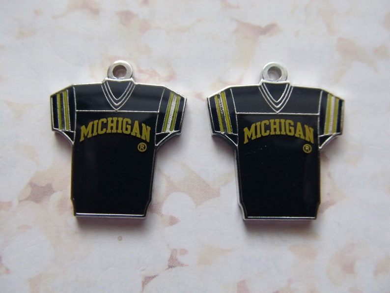 University of Michigan Wolverines Logo Dangle Charms 2pcs | Etsy