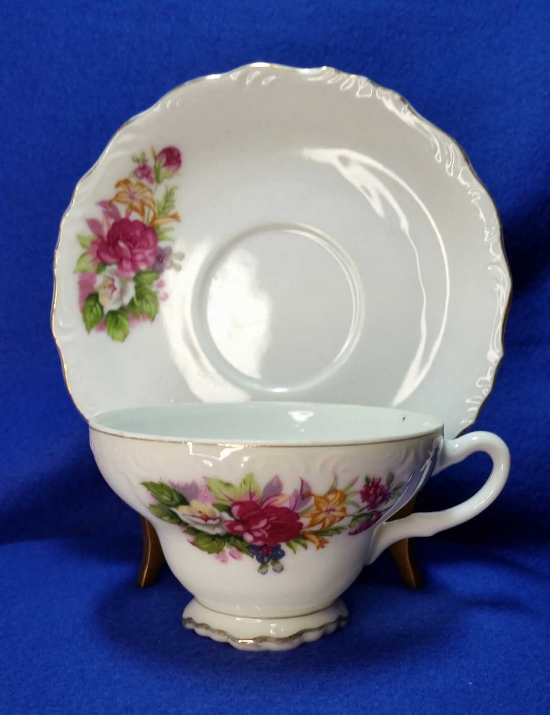 Floral Tea Cup and Saucer Set / Tea Cup and Saucer With Roses and ...