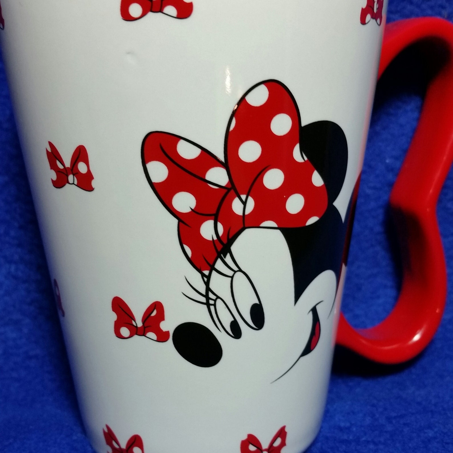 Minnie Mouse Mug / Minnie Mouse Mug With Bow Shaped Handle / - Etsy