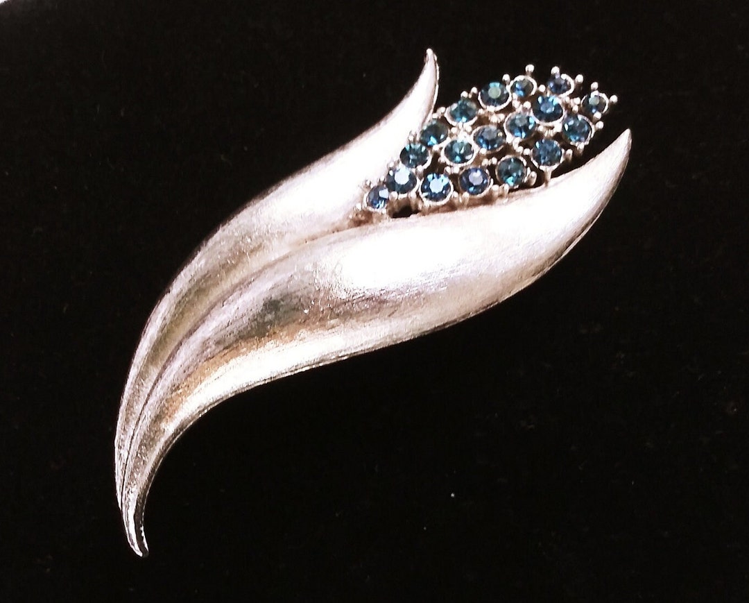 Hyacinth Brooch Pin, Silver Blue Flower Pin, Blue Glass Stones, Blue ...