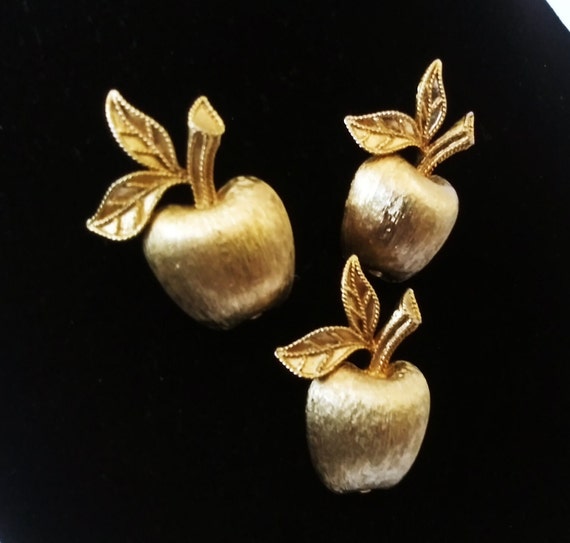 Avon pins vintage - Gem Avon pins vintage - Gem