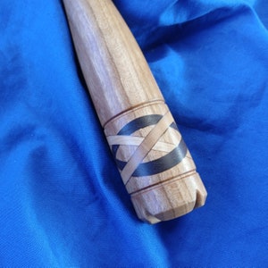 Cherry Dealgan Drop Spindle With Celtic Knot - Scottish Spinning Tool ...