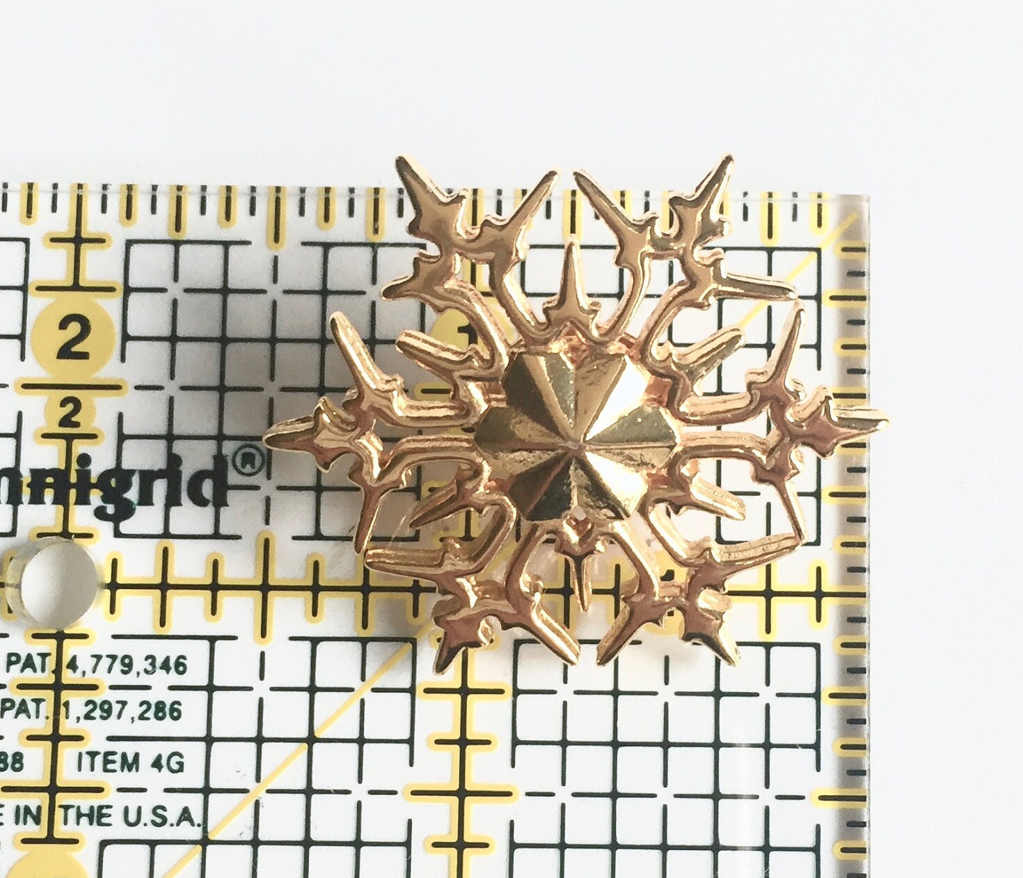 Gold Tone Snowflake Lapel Pin Designer Signed JJ Vintage 1970s - Etsy