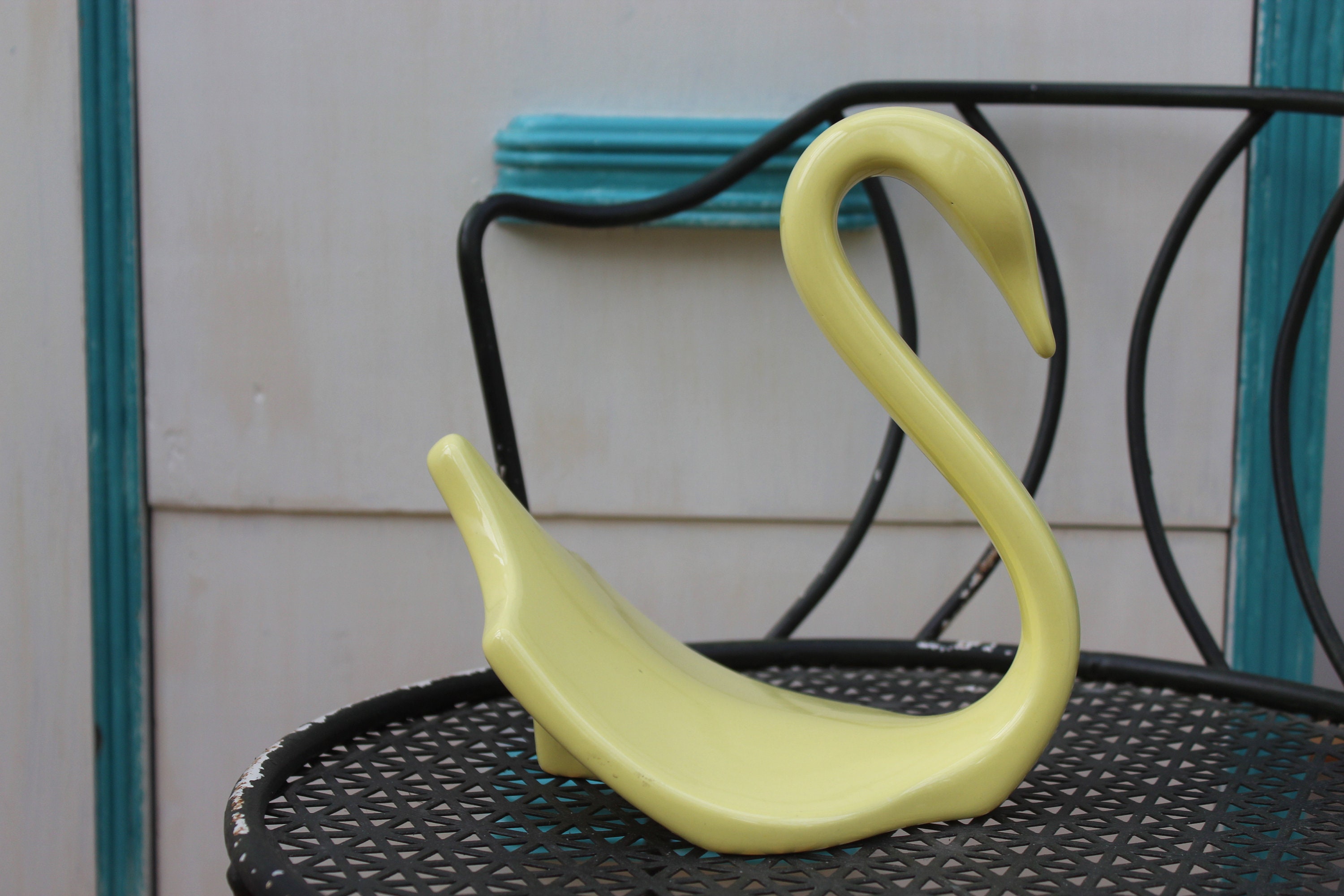 Vintage Nova Swan Statue, Vintage Yellow Swan, Vintage Swan Decor ...