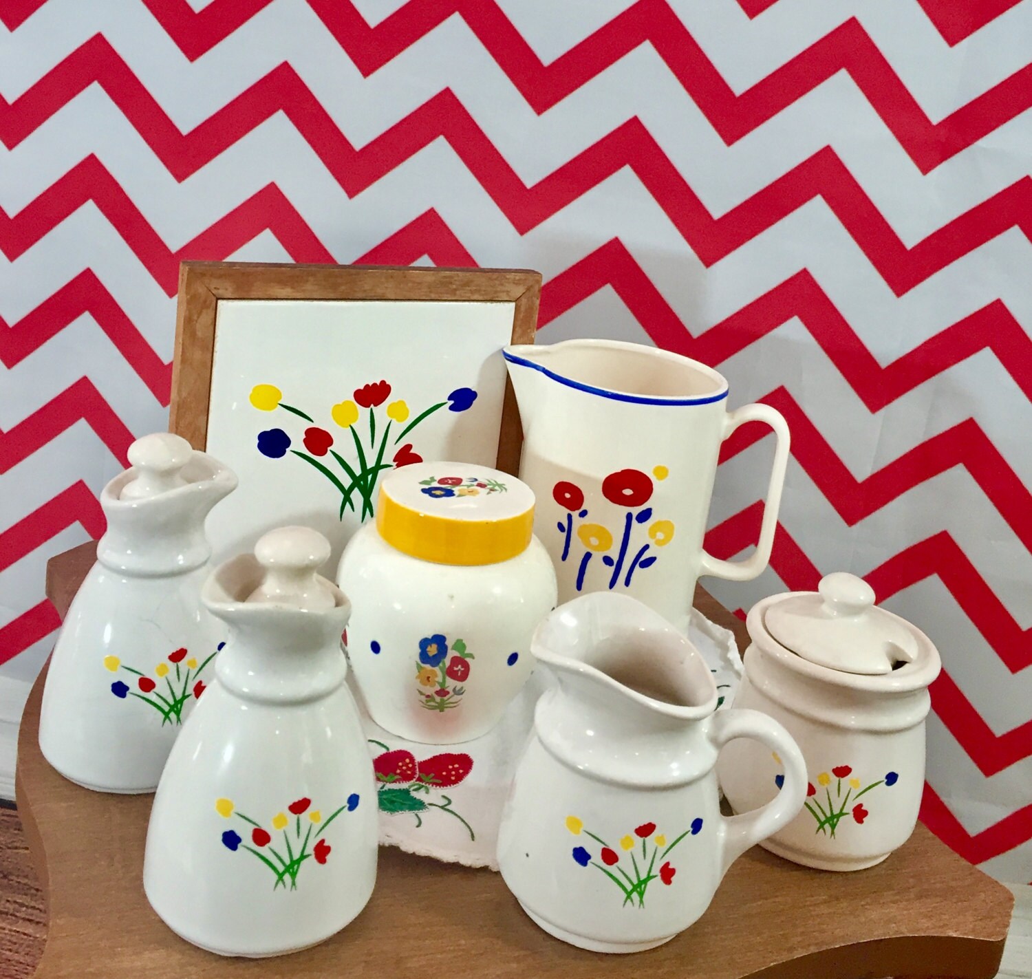 Vintage 1980s Kitchen Decor, Lot of Seven, Tulip Dishes, Primary Color ...