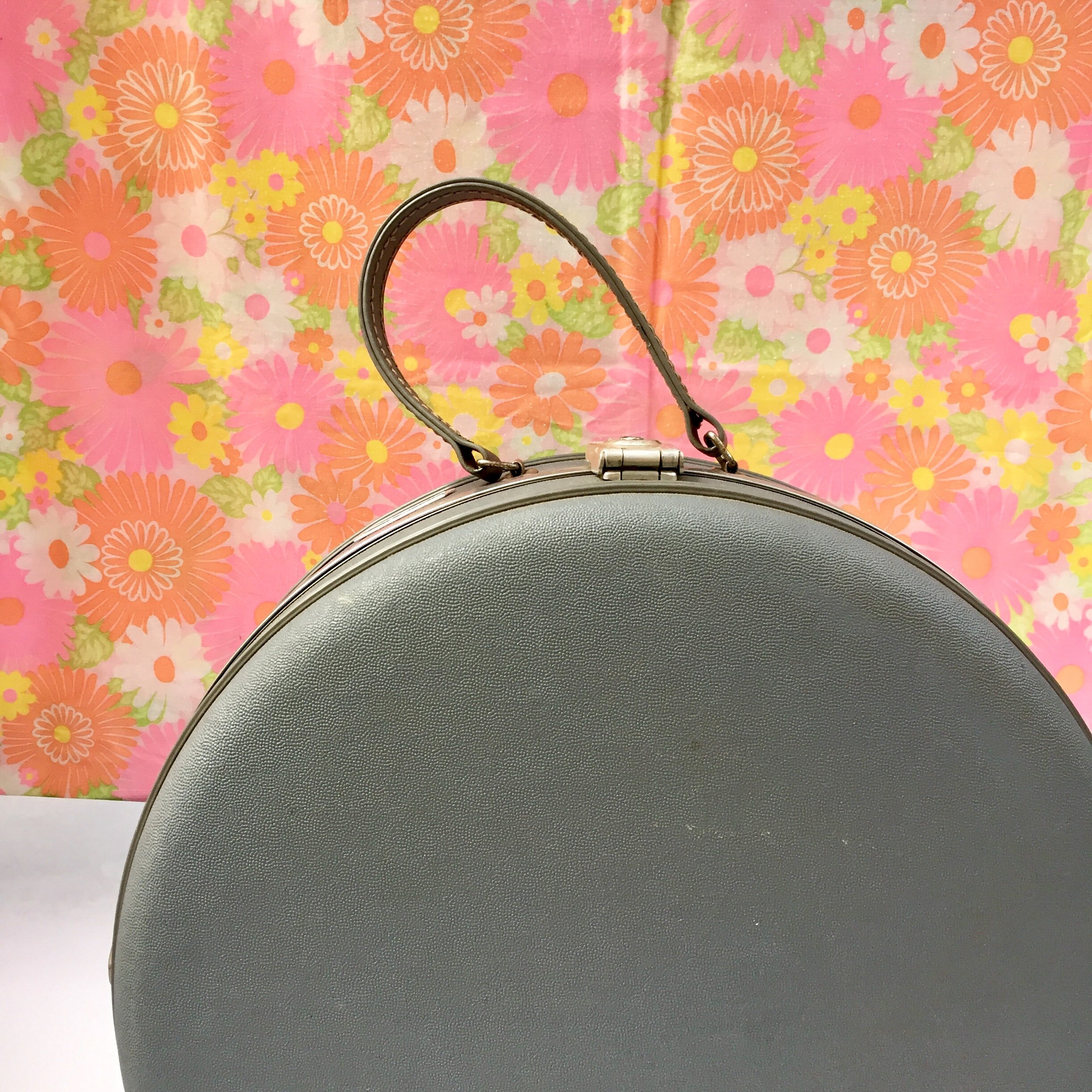 Vintage American Tourister Round Suitcase, Vintage Blue Round Suitcase ...