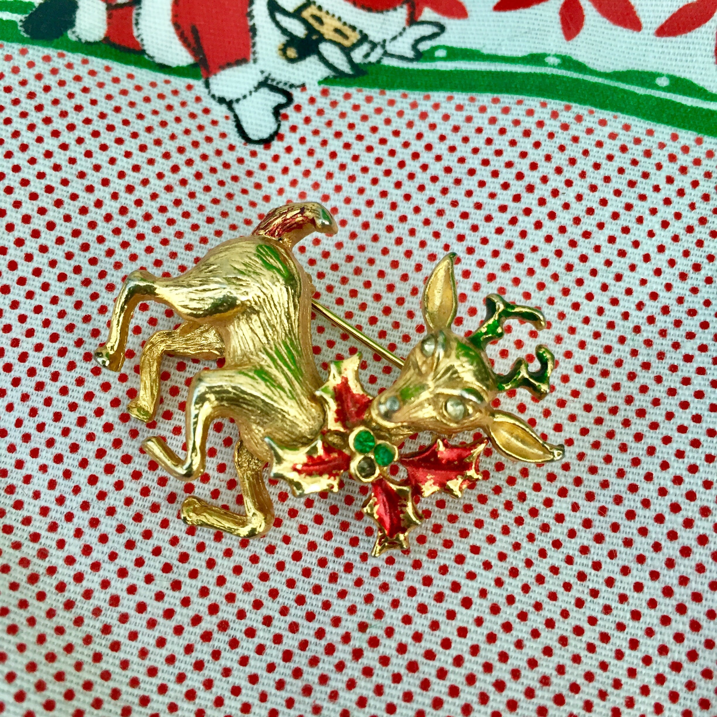 Vintage Reindeer Pin, Vintage Reindeer Brooch, Vintage Christmas Jewelry
