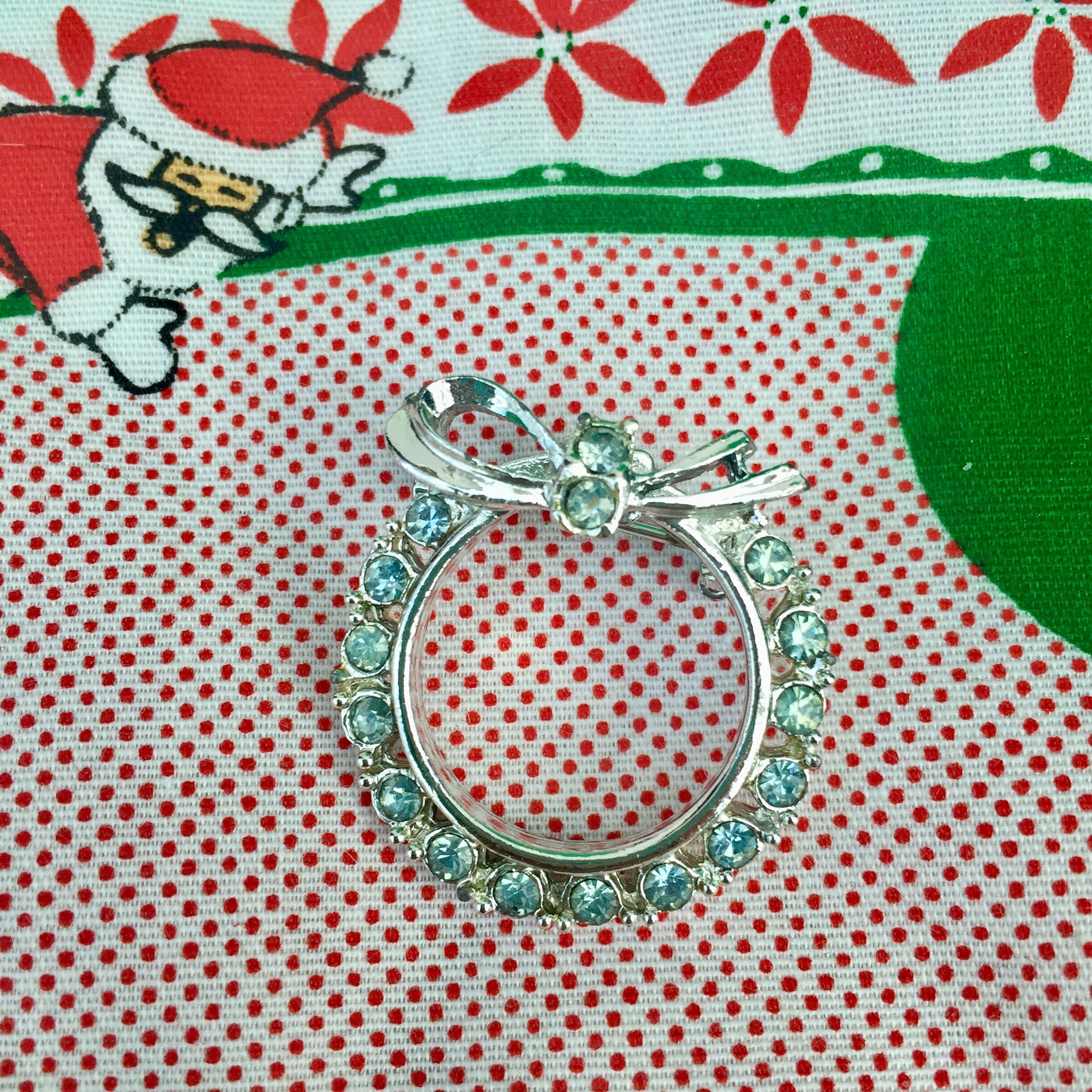 Vintage Wreath Pin, Vintage Wreath Brooch, Vintage Christmas Pin ...