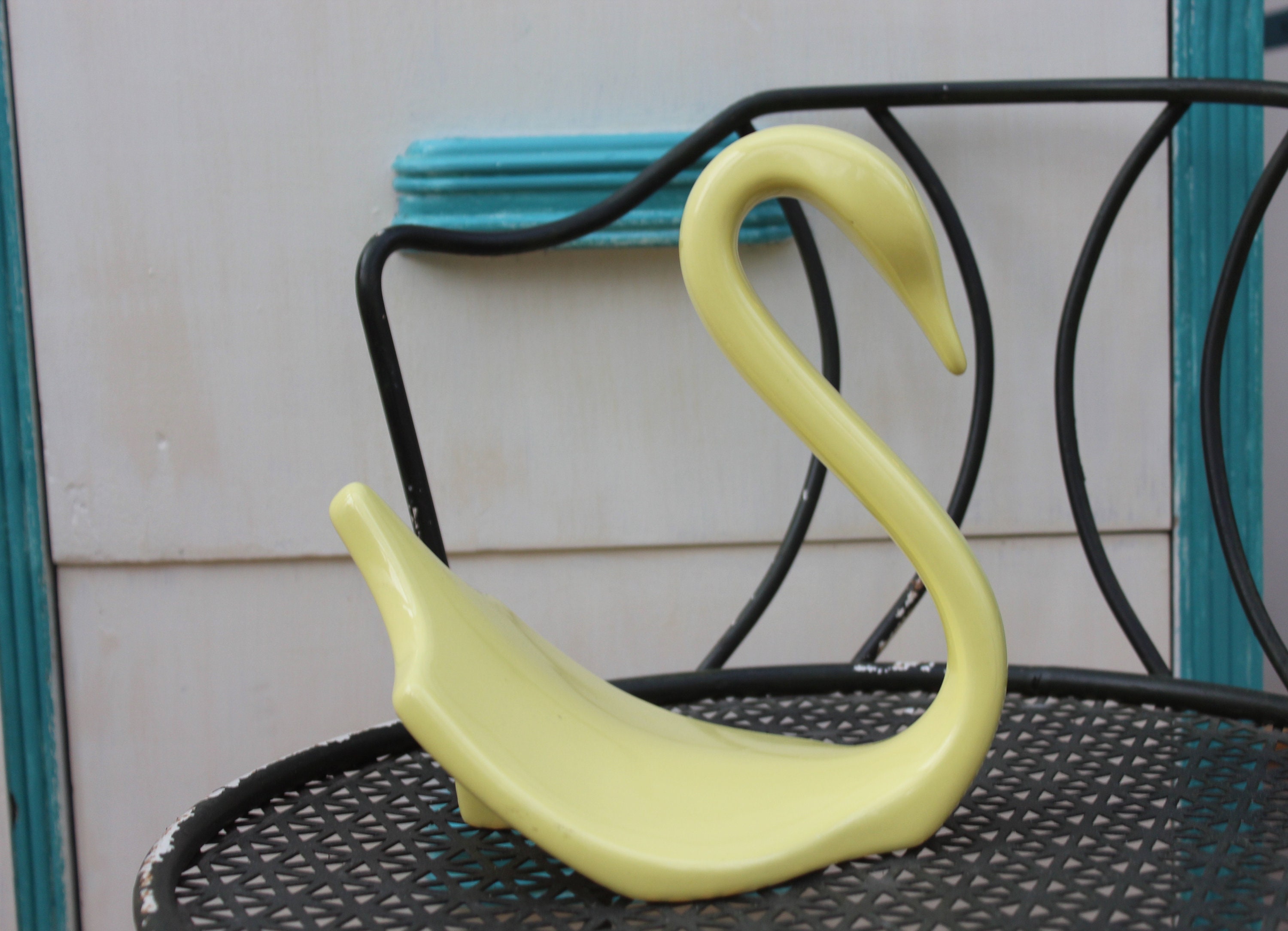 Vintage Nova Swan Statue, Vintage Yellow Swan, Vintage Swan Decor ...