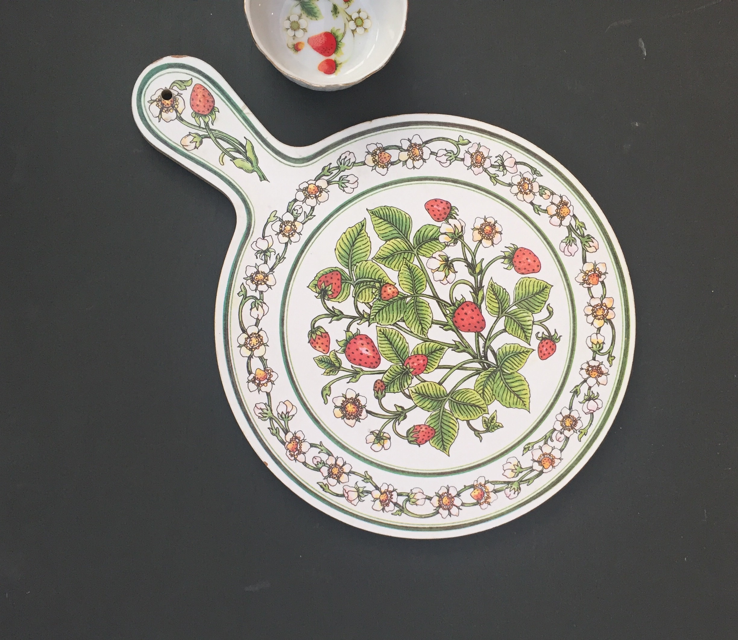 Vintage Strawberry Cutting Board, Vintage Strawberry Kitchen Decor ...