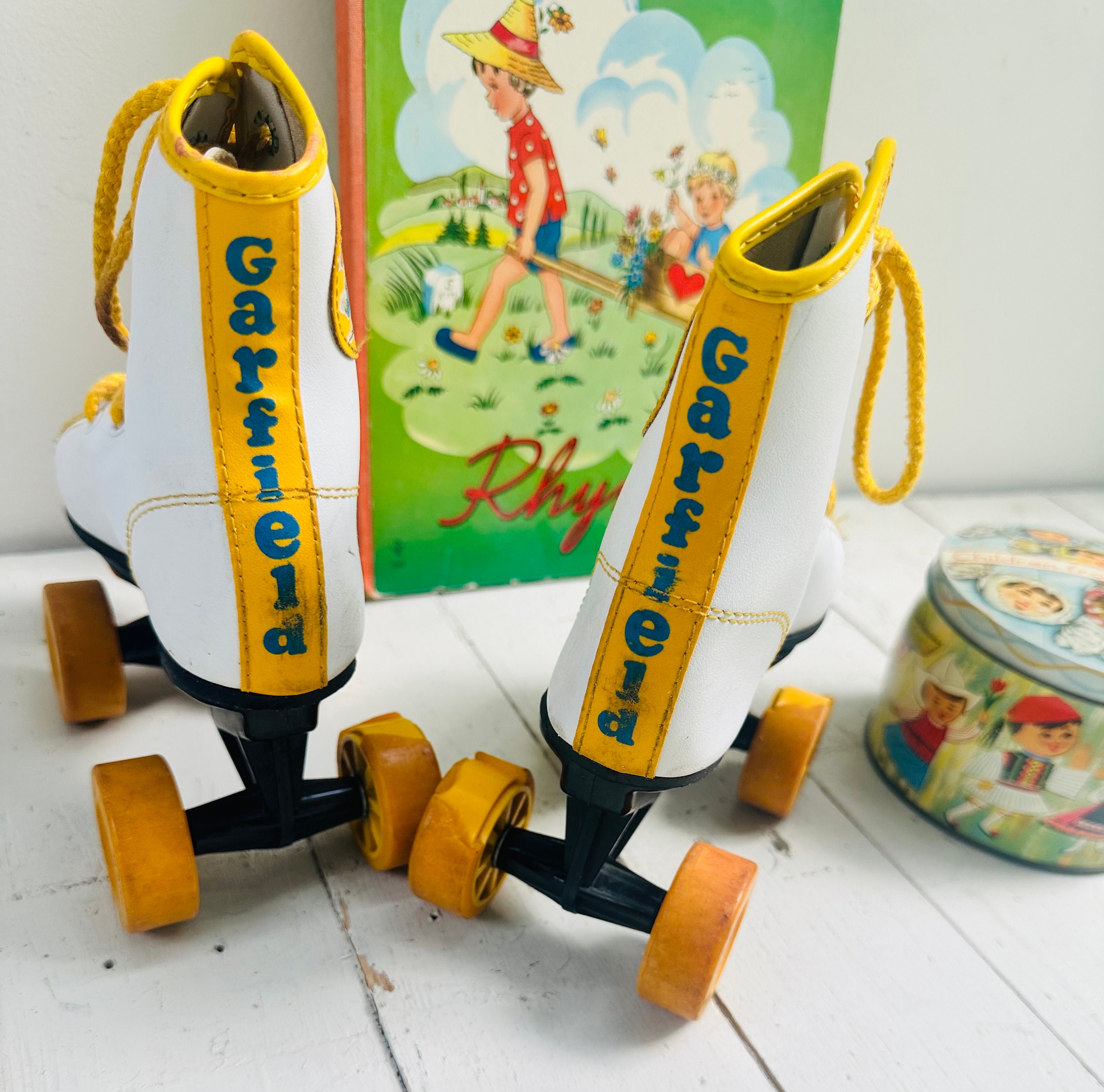 Vintage 1980s Garfield Roller Skates, Vintage Children's Roller Skates ...