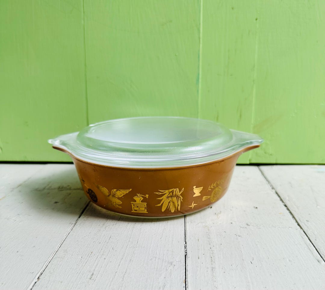 Vintage Pyrex Early American Casserole Dish With Glass Lid Gold on ...