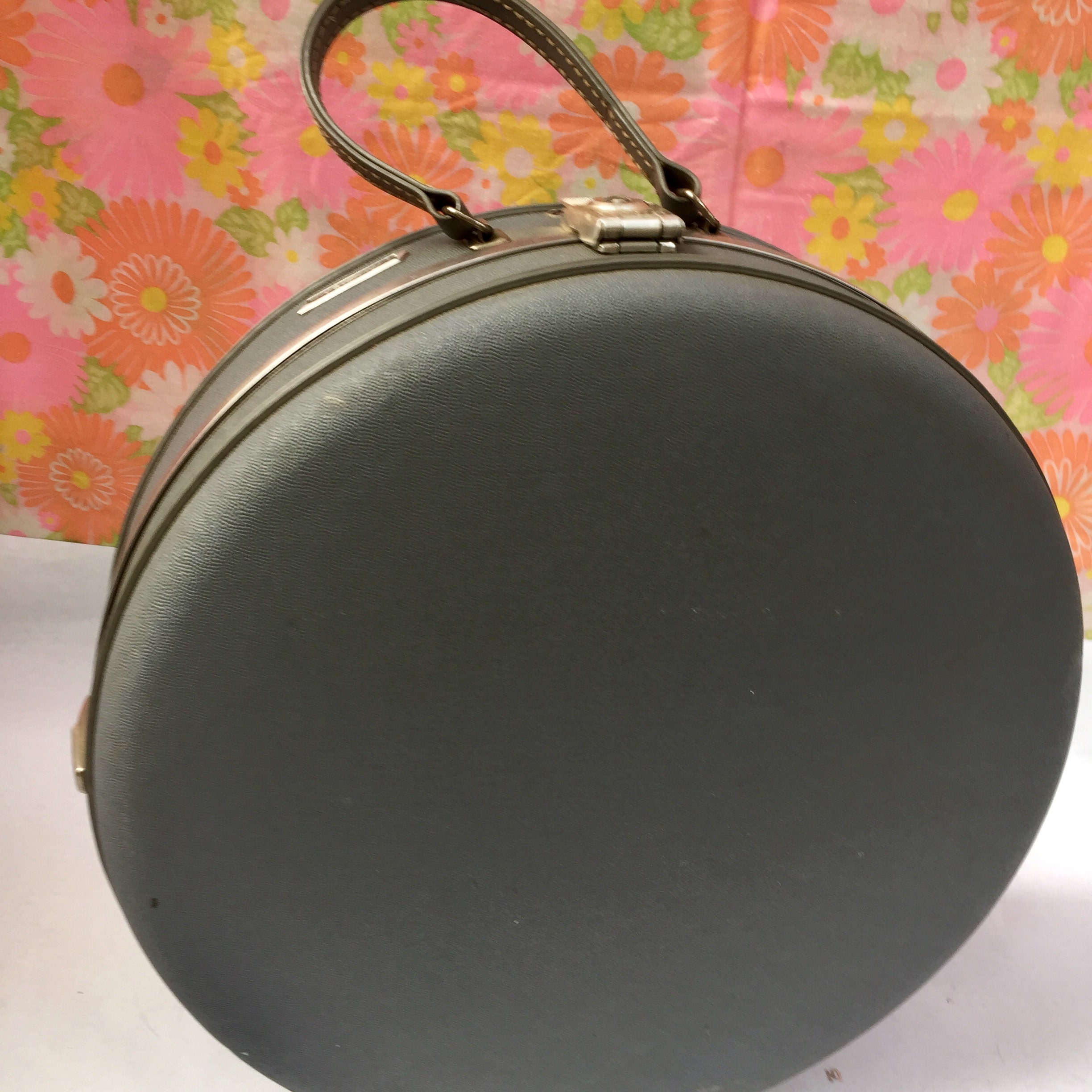 Vintage American Tourister Round Suitcase, Vintage Blue Round Suitcase ...