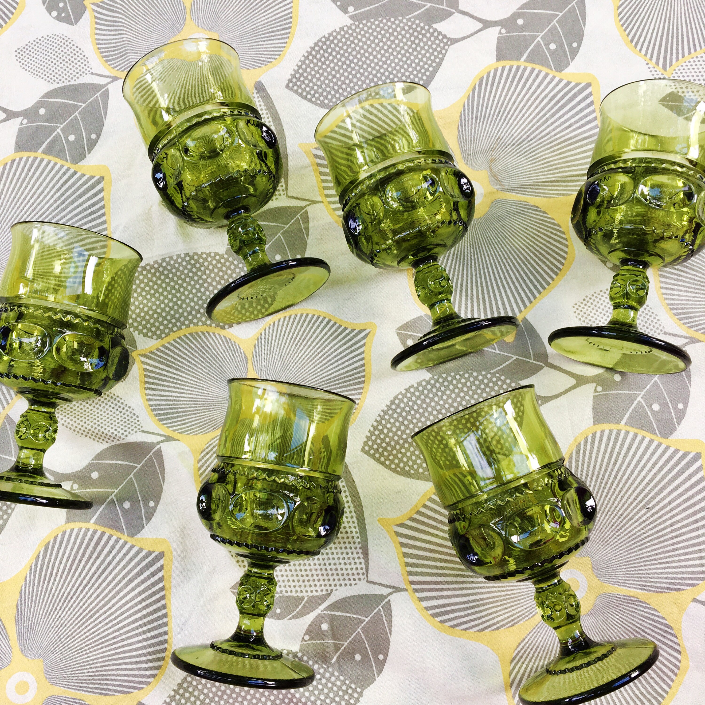 Vintage 1970s Green Glass Goblets Set Of Six Indiana Glass Kings Crown Midcentury Glassware