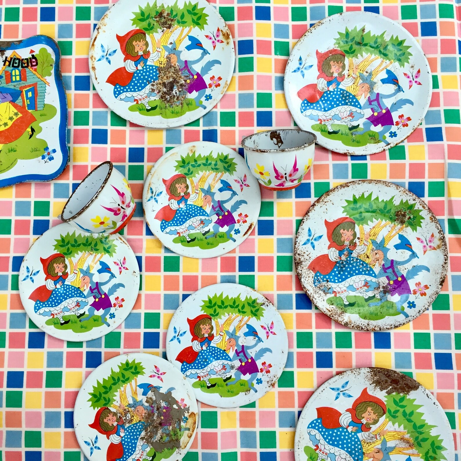 Vintage Tin Litho Little Red Riding Hood Tea Set, Vintage Little Red ...