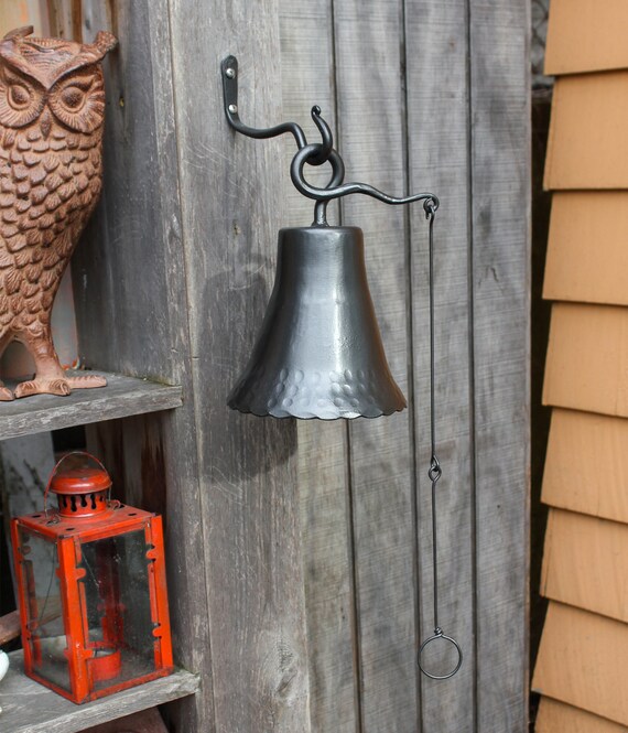 Wrought Iron Bell Hangers Vintage Forged Iron Dinner Bell Heart Decor,