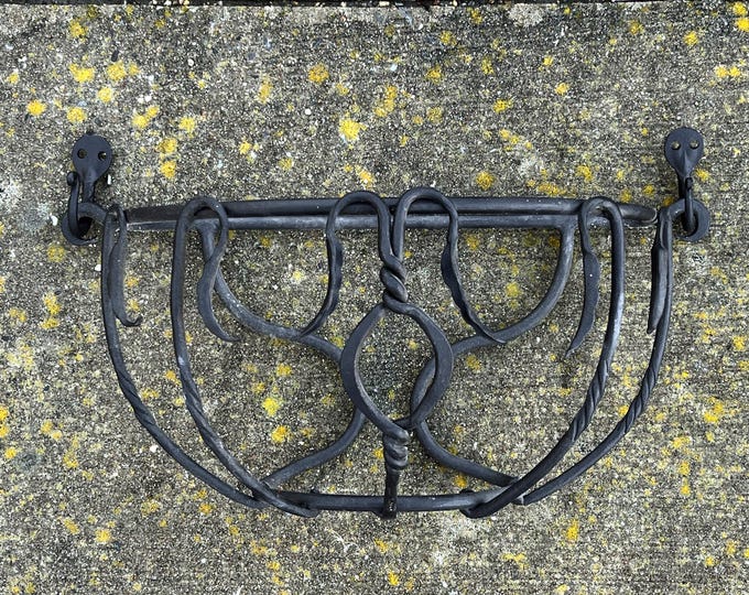 Sample- Wrought Iron Hayrack-style Basket Wall Planter - Etsy