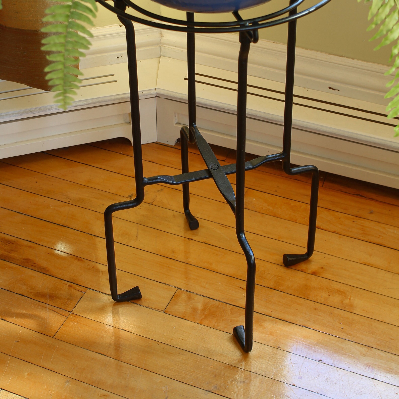 Orbit Modern Plant Stand for Indoor and Outdoor Use - Etsy