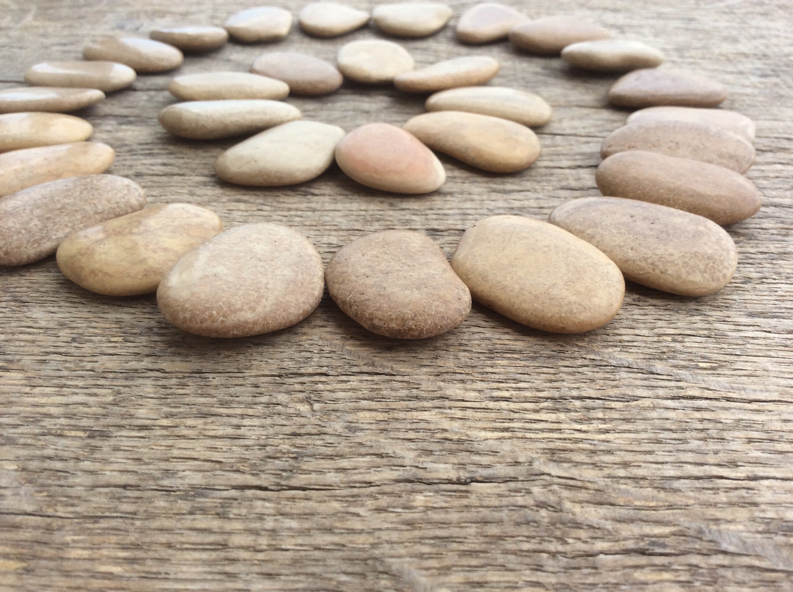 31 Small Natural Stones Flat Sea Stones Beach Stones Sea - Etsy