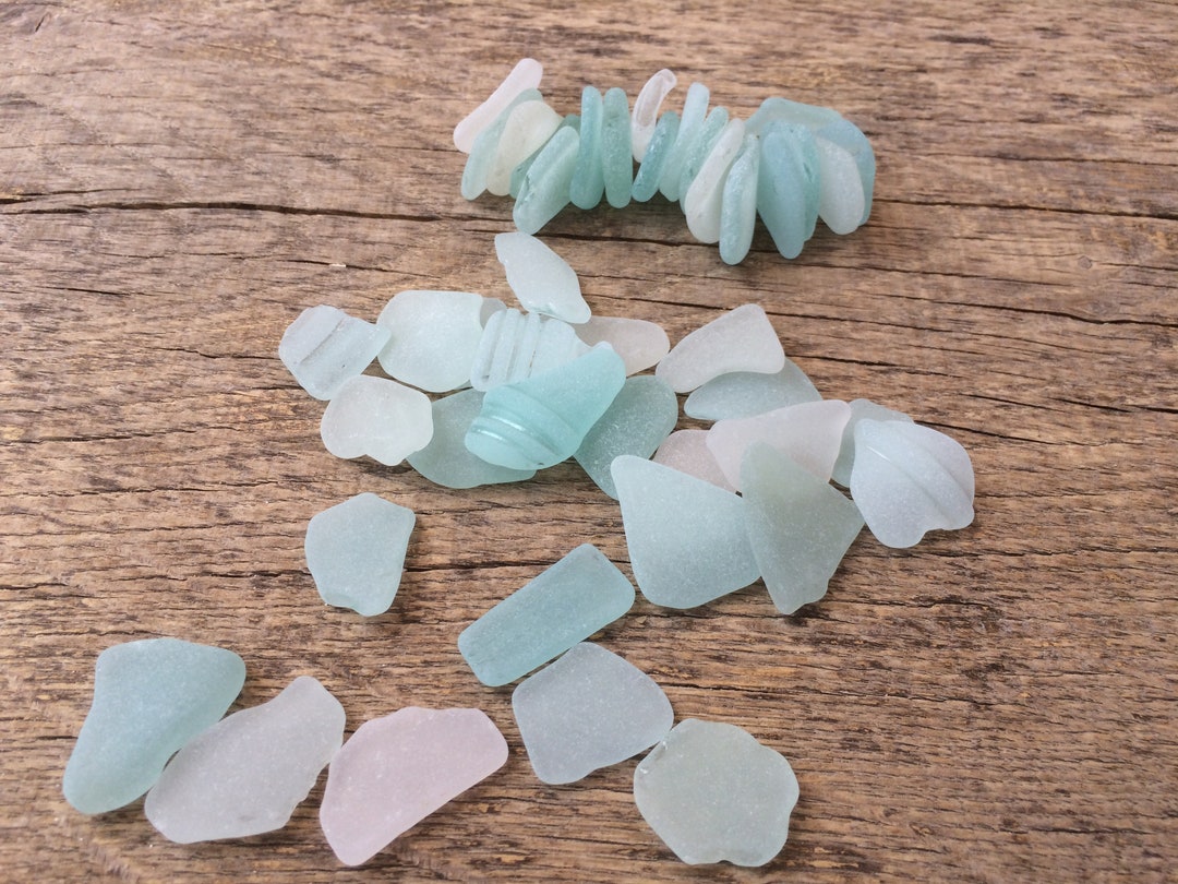 0.59-1.18 Inches Sea Glass for Jewelry, 43 White and Very Light Blue ...