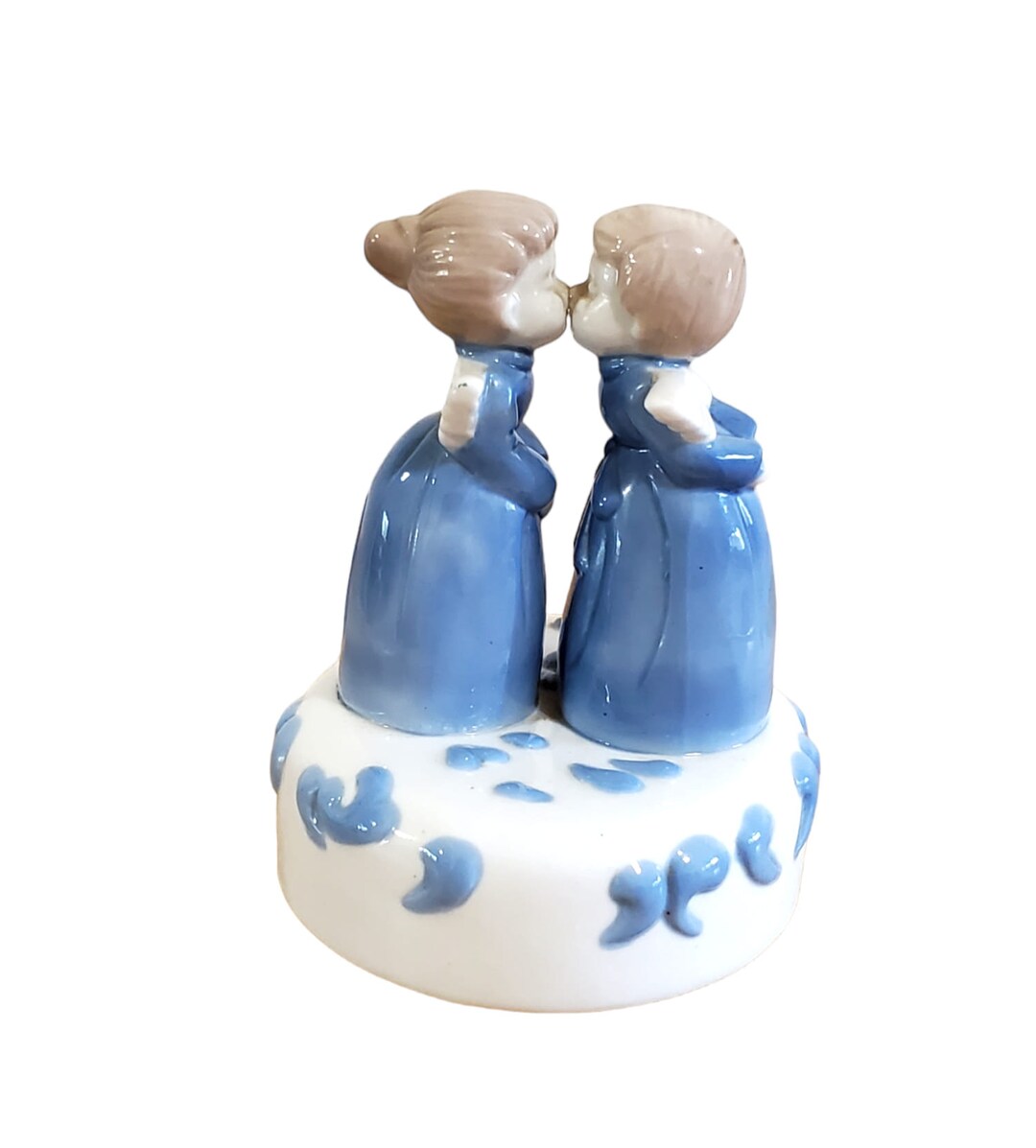 1982 Mann Ceramic Kissing Angels Musical Figurine - Etsy