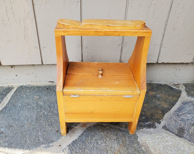 Vintage Wooden Shoe Polishing Box - Etsy