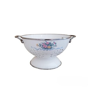 Vintage Metal Colander Kitchen Decor Cottage Farmhouse Style - Etsy