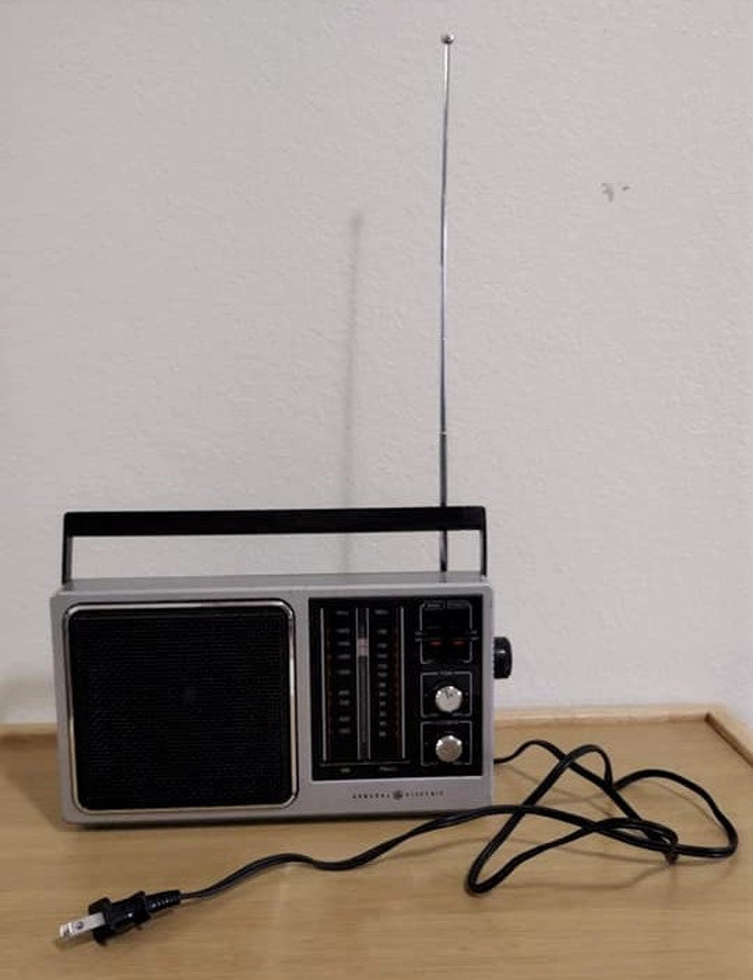 Vintage General Electric AM/FM Portable Radio Model 7-2857A - Etsy