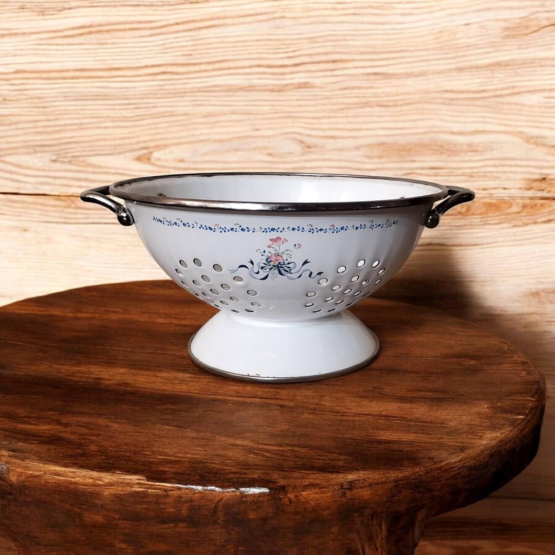 Vintage Metal Colander Kitchen Decor Cottage Farmhouse Style - Etsy