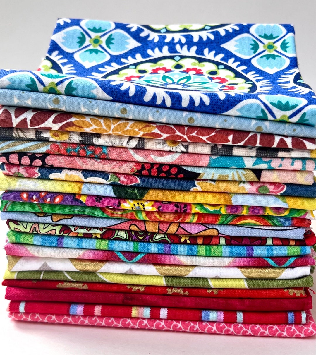 Colorful Modern Prints Cotton Fat Quarters Bundle - Quilting Fabric, 20 ...