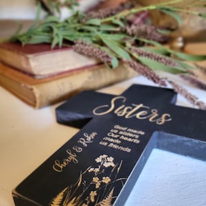 Personalized Sisters Wooden Cross: Engraved Vintage-style Gift - Etsy