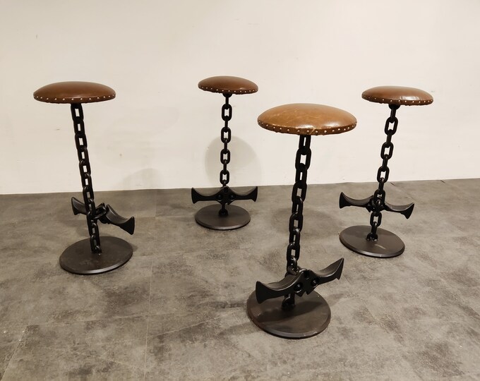 Chain Link Brutalist Bar Stools, 1970s - Vintage Leather Bar Stools ...