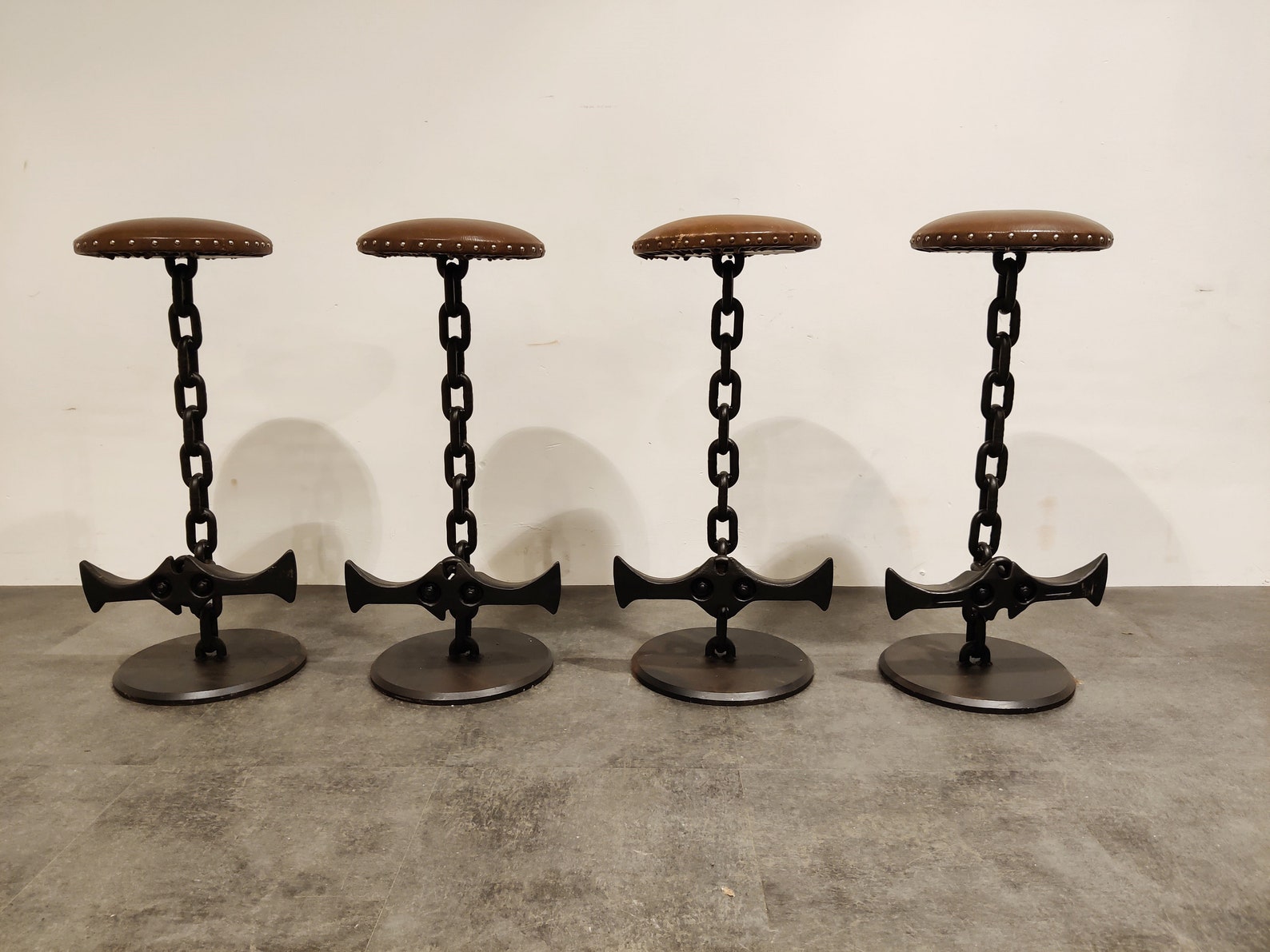 Chain Link Brutalist Bar Stools 1970s Vintage Leather Bar - Etsy