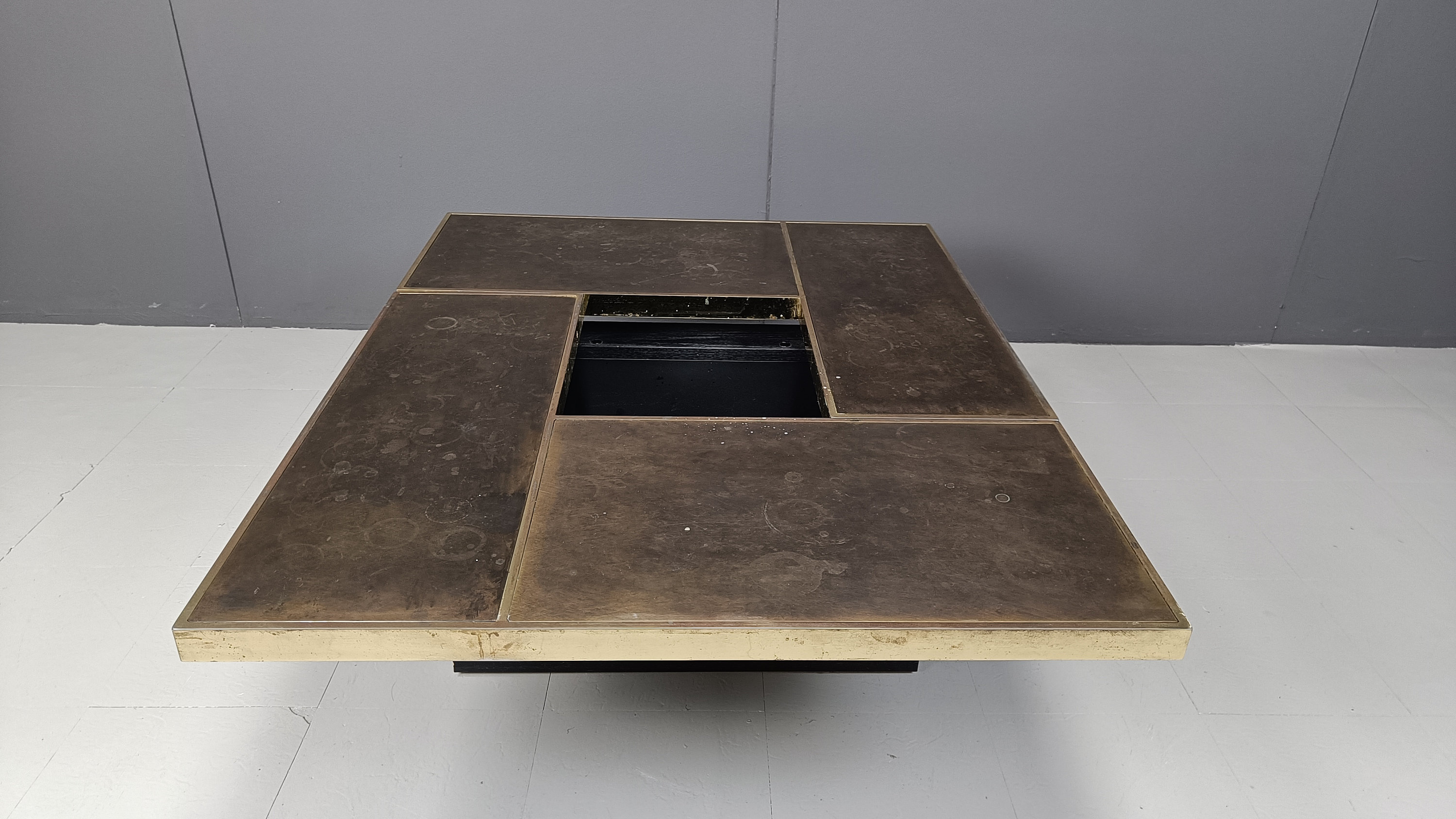 Vintage Hidden incredible Bar Coffee