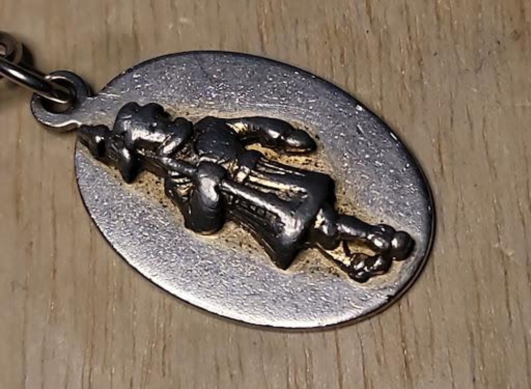 Vintage 1960s70s Beefeater Gin Advertising Metal Keychain New NOS NIB ...