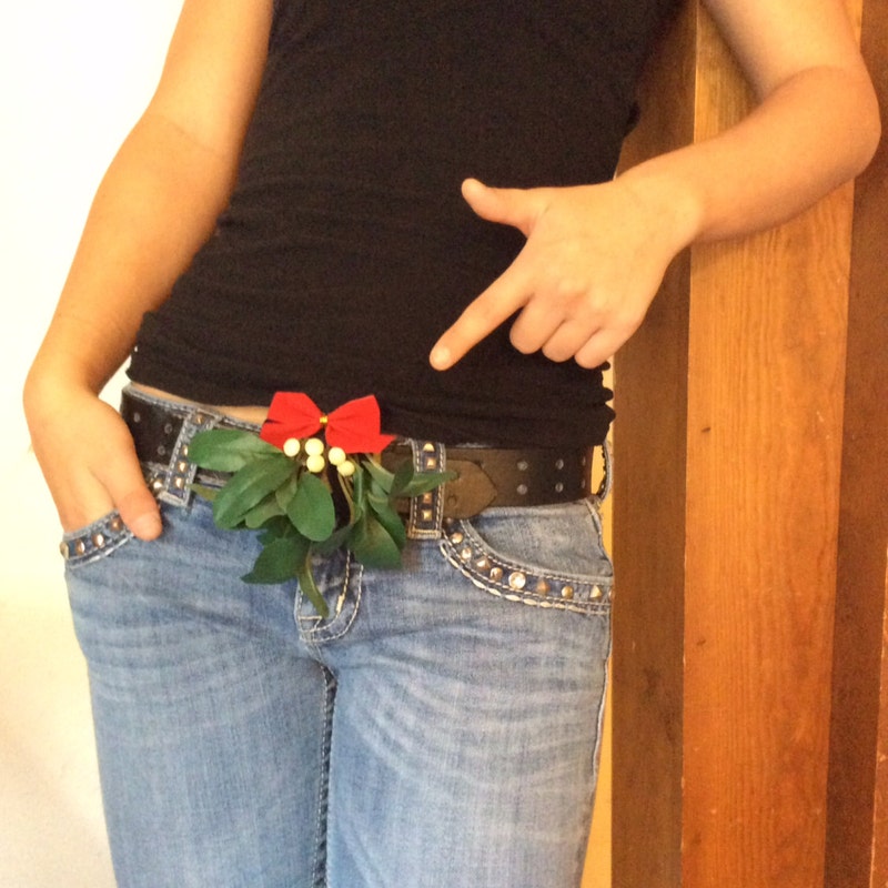 Mistletoe Belt Buckle - Etsy