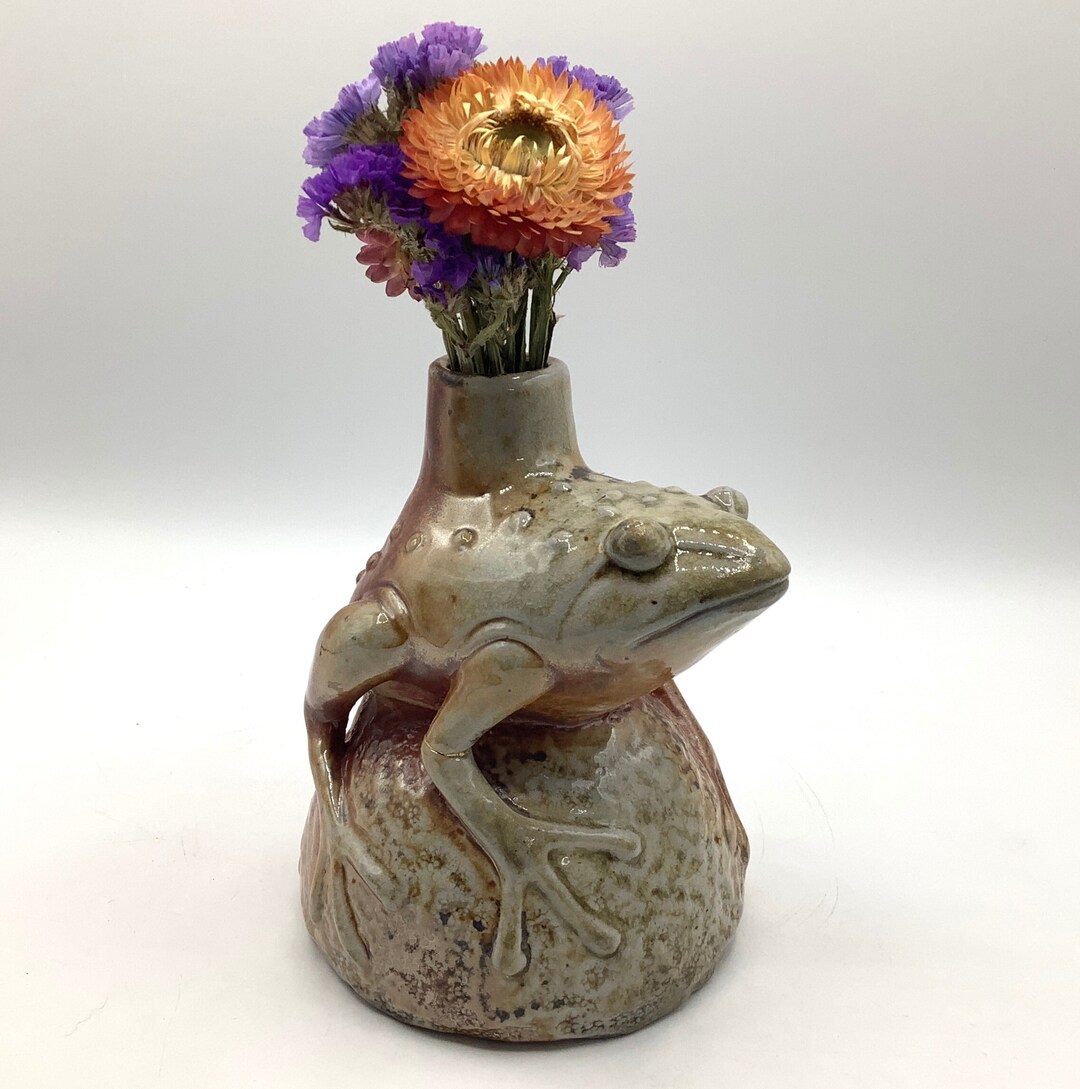 Wood Fired Peeper Frog Vase - Etsy