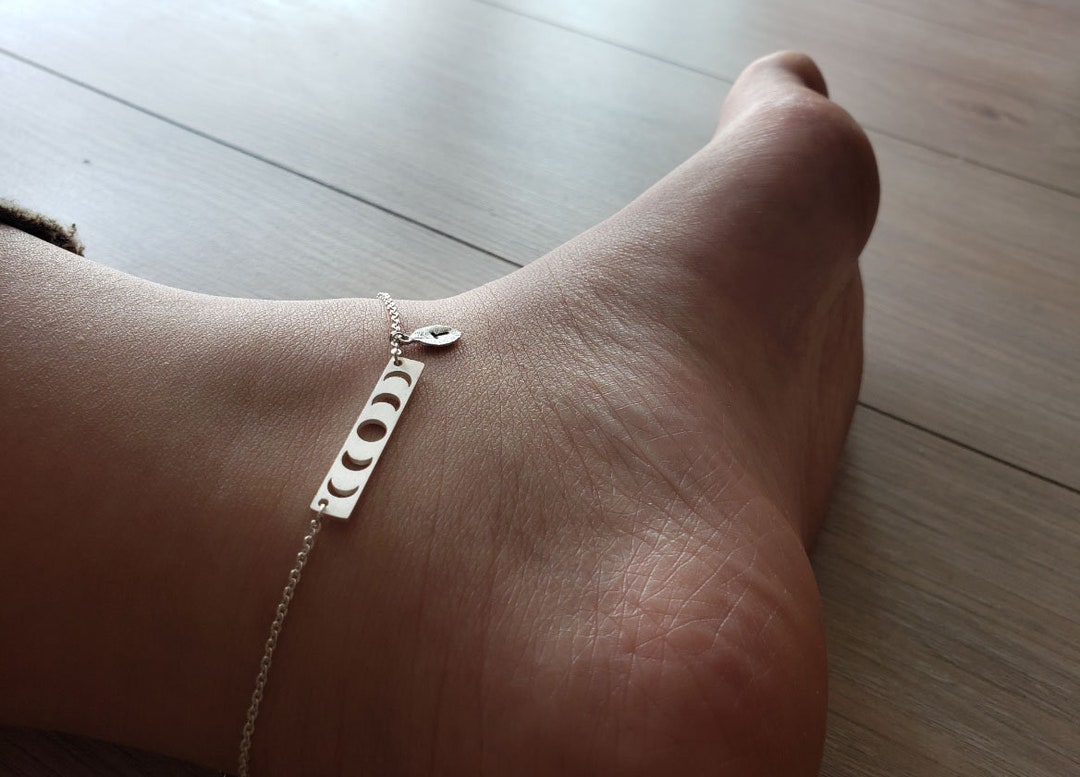 Custom Moon Phase Anklet, Celestial Jewelry Minimal Astrology Jewelry Dainty Moon Anklet ...