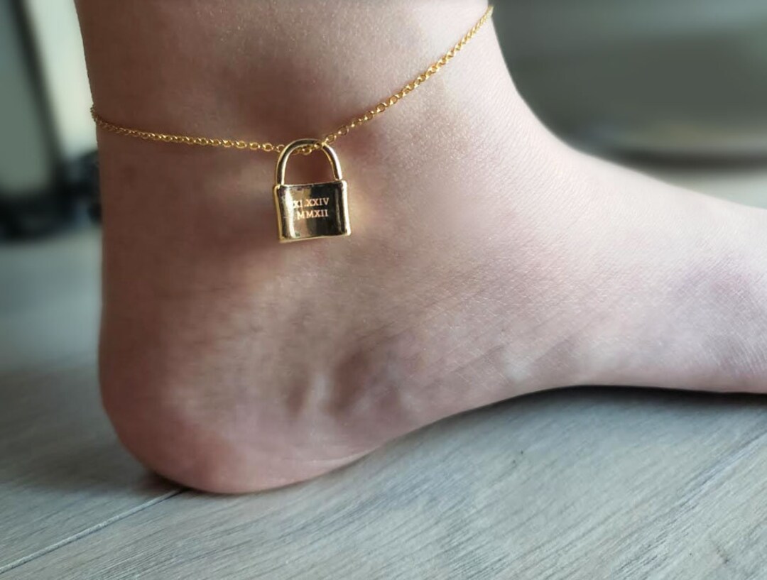Padlock Pendant Anklet • Personalized Name.roman Numeral Anklet. Gold ...