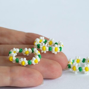 Daisy Chain Beaded Ring Tutorial, DIY Beadwork Jewelry, Easy Beginner ...
