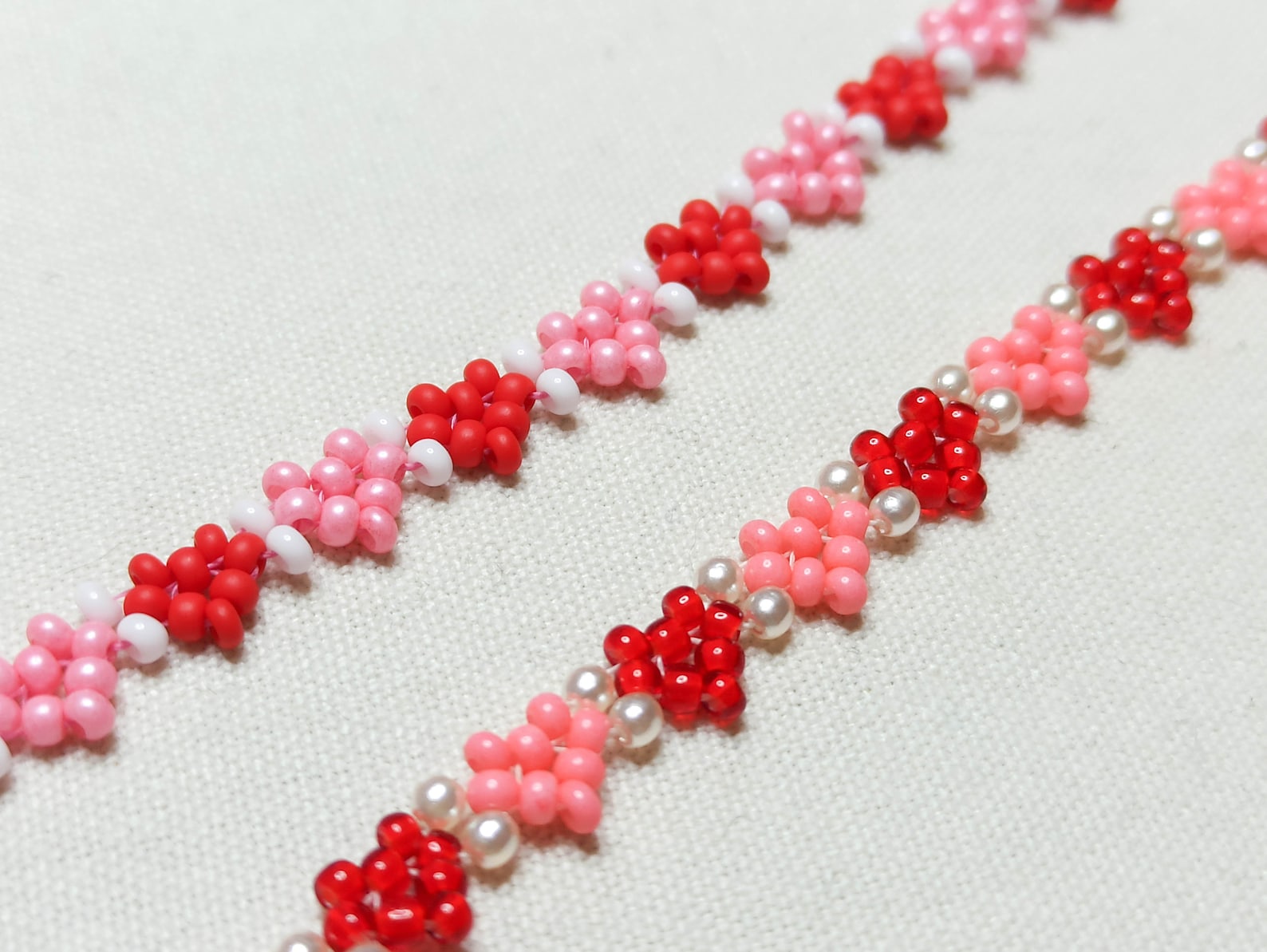 Valentine's Heart Beading Tutorial, Seed Bead Hearts Daisy Chain Beaded ...