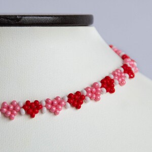 Valentine's Heart Beading Tutorial, Seed Bead Hearts Daisy Chain Beaded ...