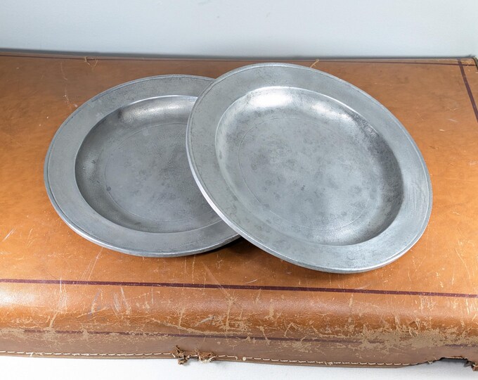 Vintage 10" Metal Dinner Plates Set of 2, Pewtarex York PA, Olde ...