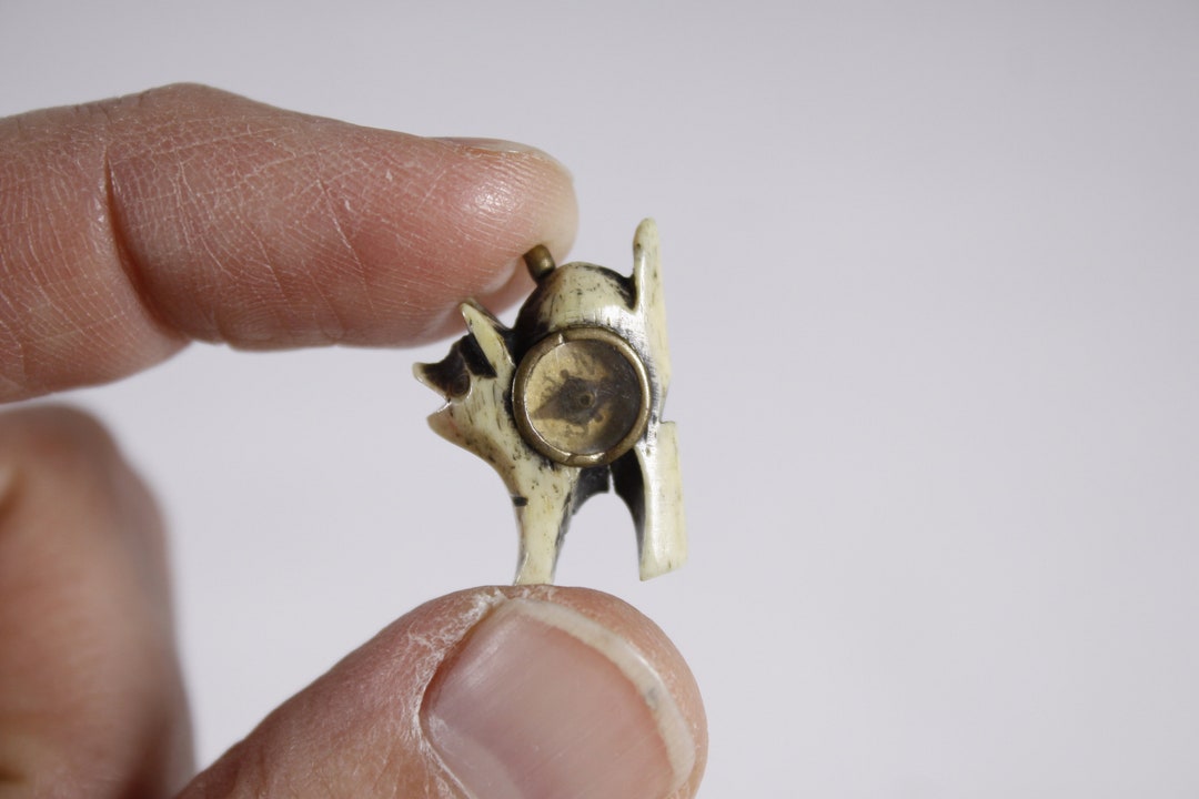 Antique Miniature Black Cat Compass Cracker Jack Prize, Carved Bone ...